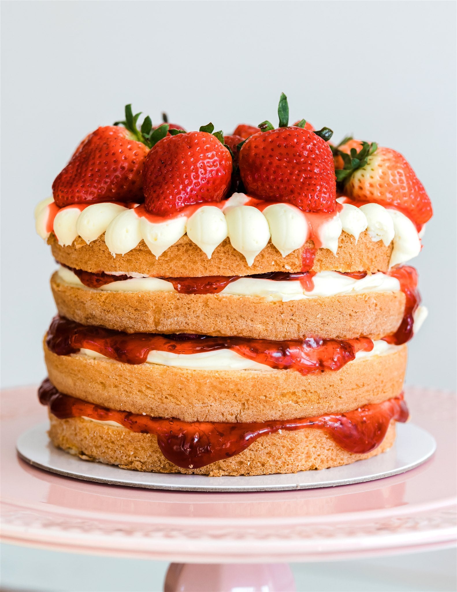 Short Cake (Available in Regular and Gluten-Free) – DaliaCake